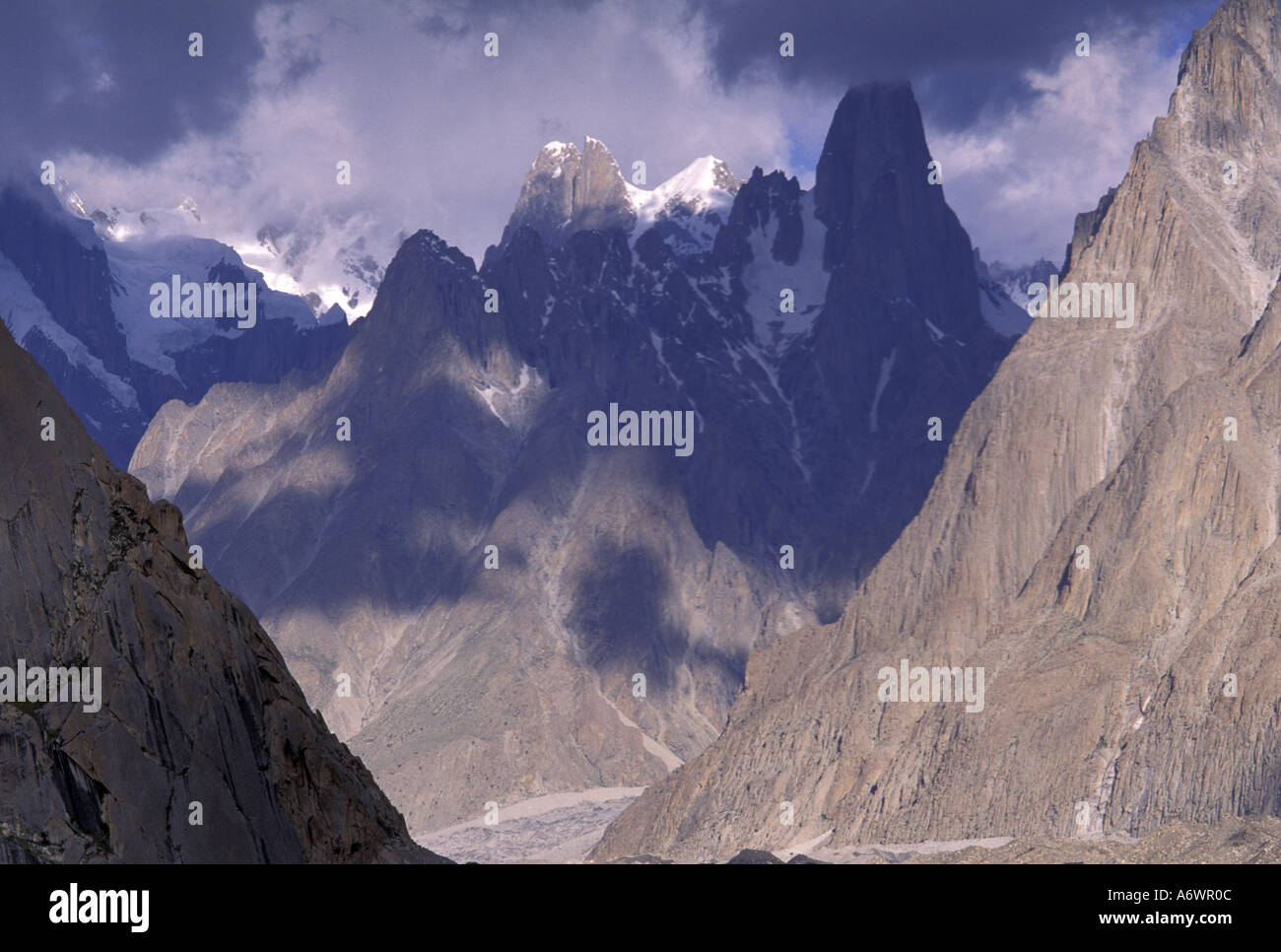 Pakistan, Baltoro Muztagh Range. Uli Biaho Spire Stock Photo - Alamy