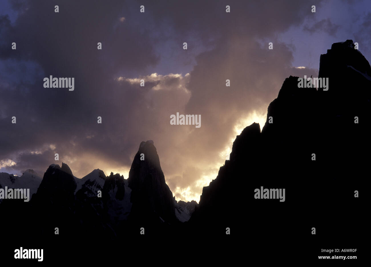 Baltoro Muztagh Range High Resolution Stock Photography and Images - Alamy