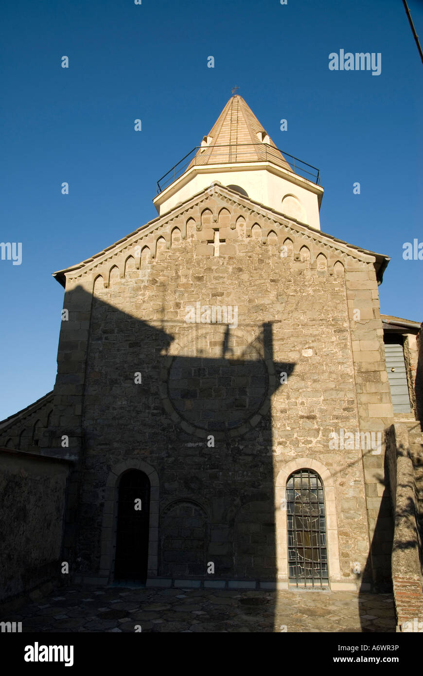 5 Cinque Terre UNESCO protected territory Stock Photo - Alamy