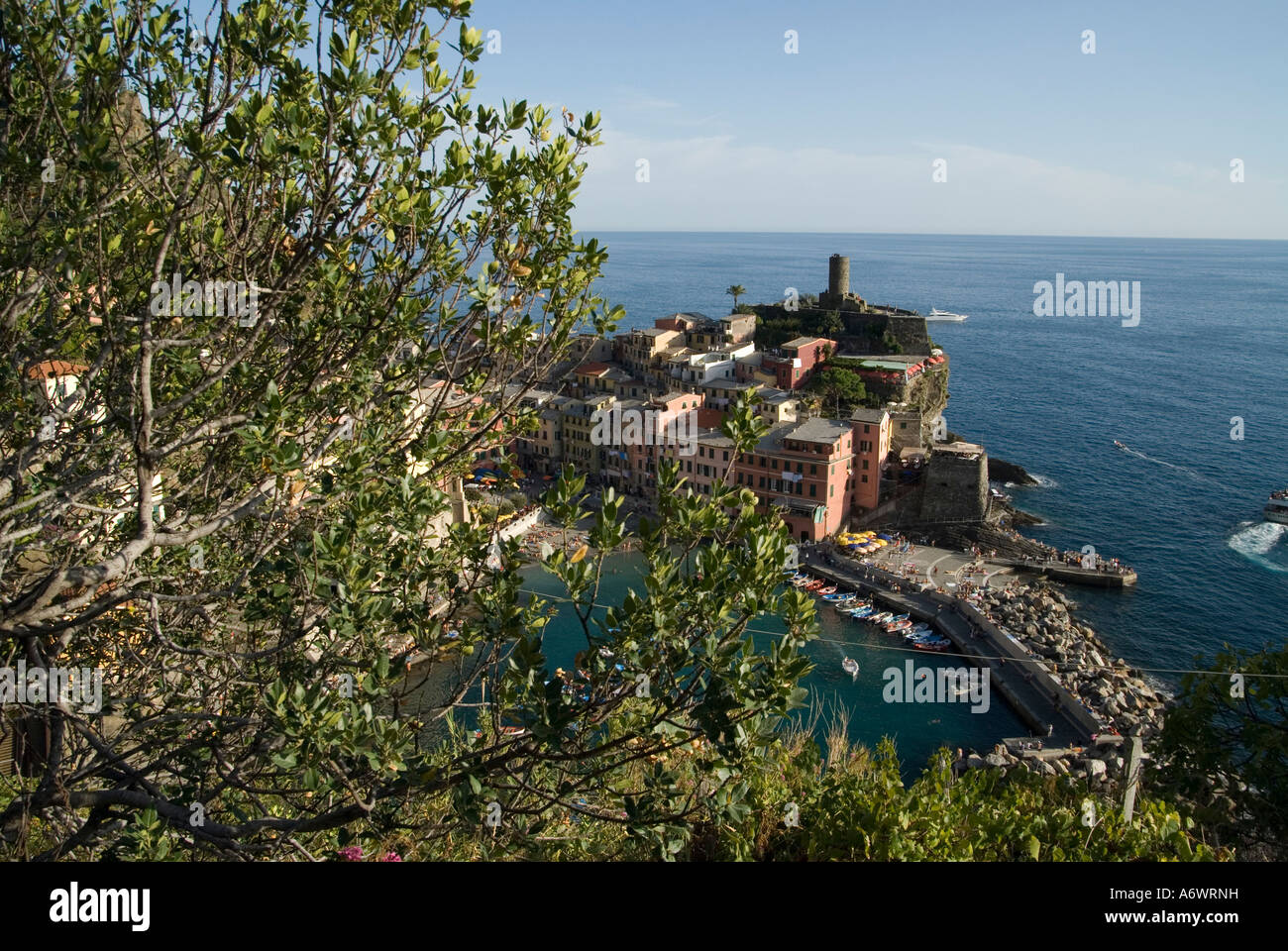 5 Cinque Terre UNESCO protected territory Stock Photo - Alamy