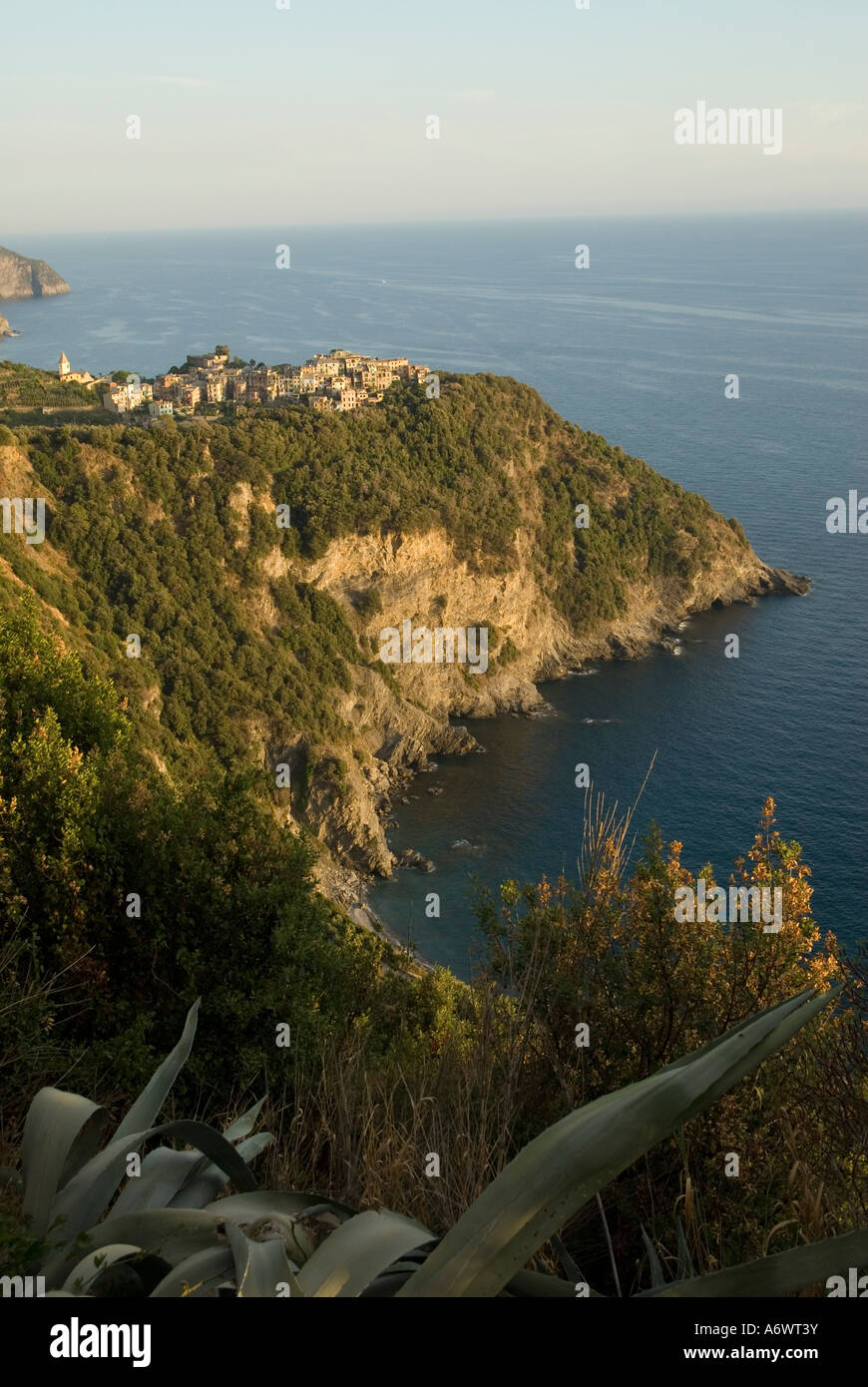 5 Cinque Terre UNESCO protected territory Stock Photo - Alamy