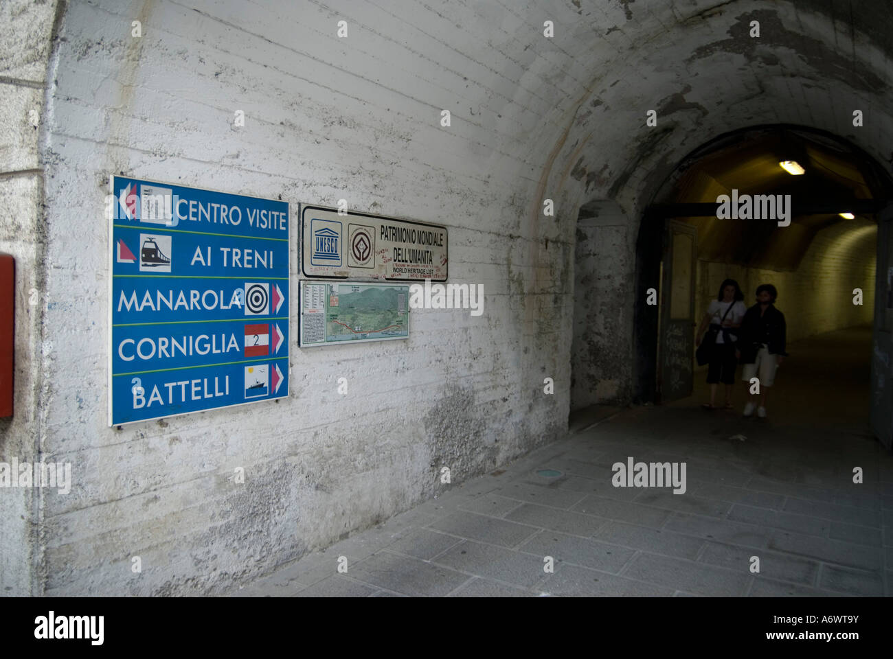 5 Cinque Terre UNESCO protected territory Stock Photo - Alamy