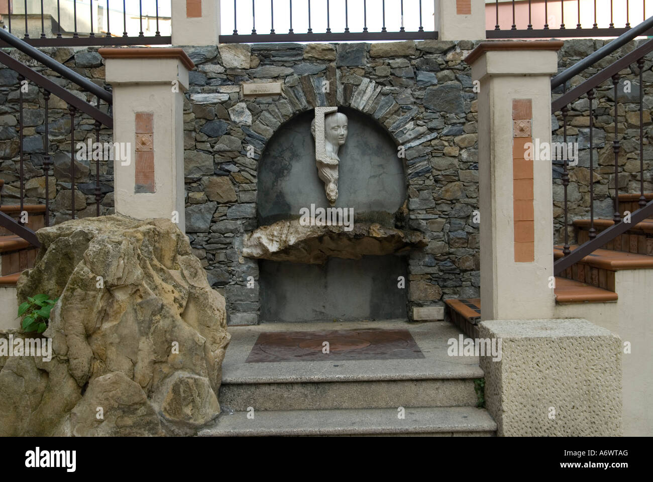 5 Cinque Terre UNESCO protected territory Stock Photo - Alamy