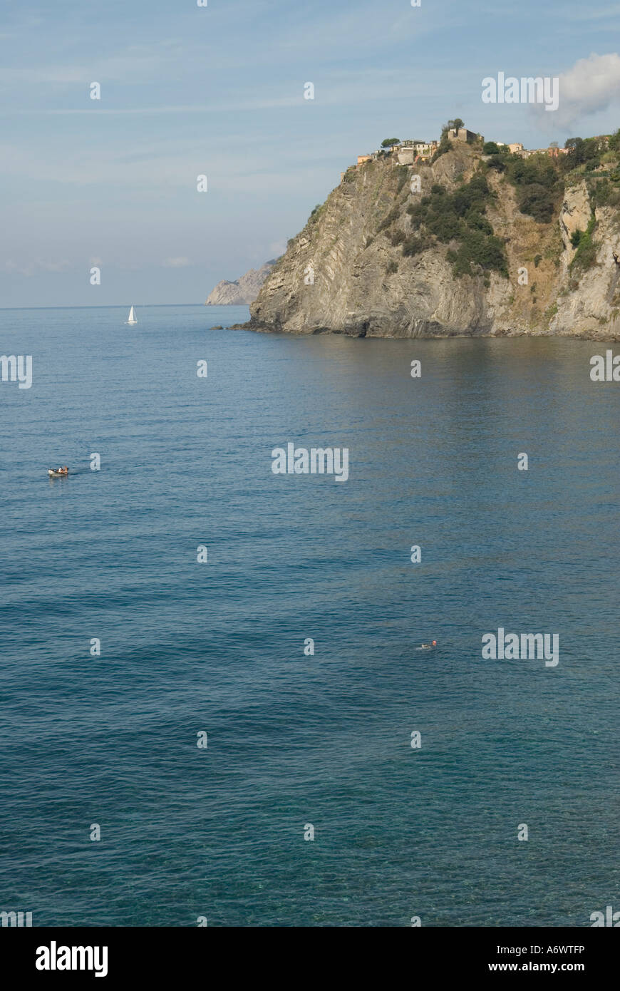 5 Cinque Terre UNESCO protected territory Stock Photo - Alamy