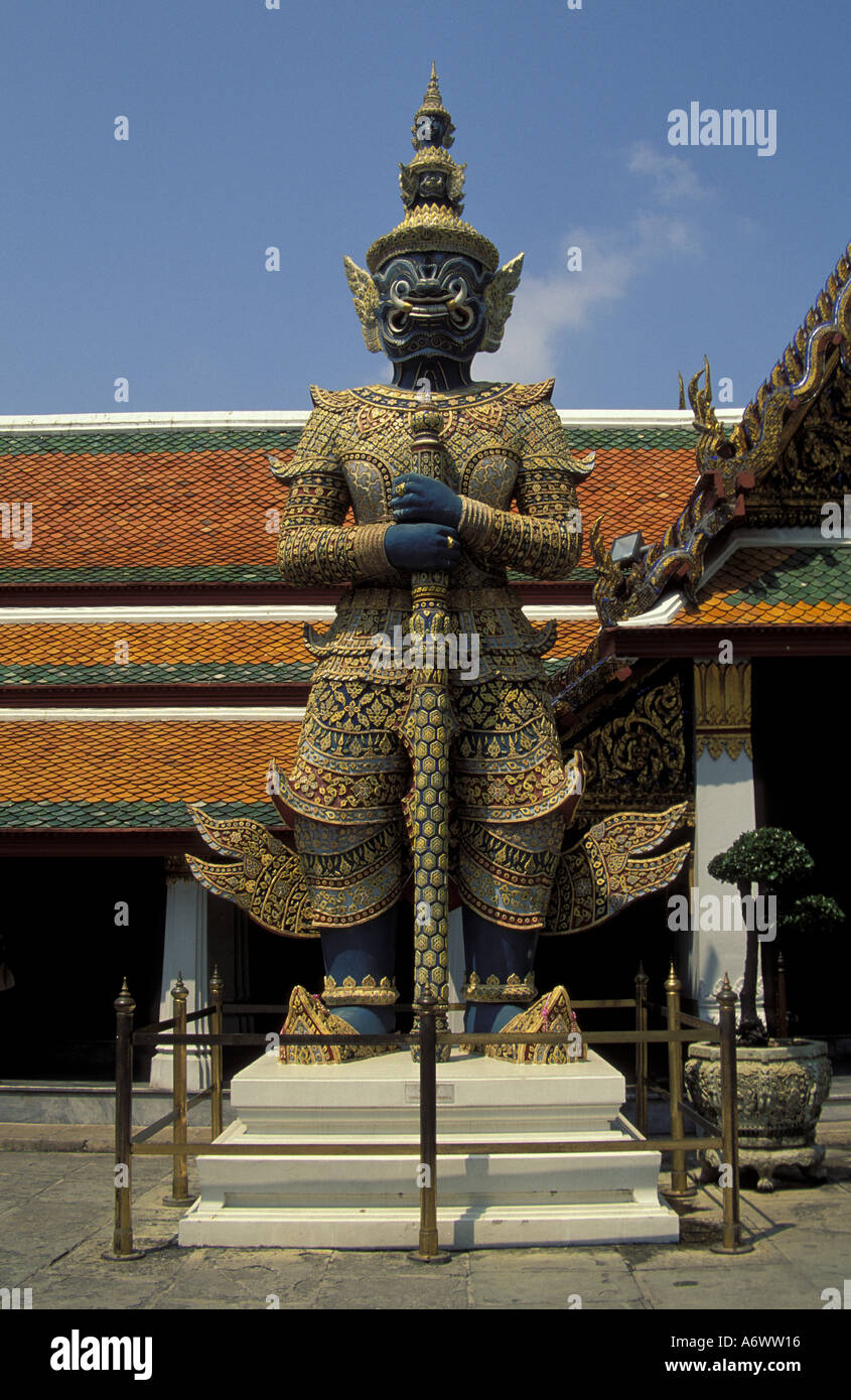 Holy Guard at Entrance at the Grand Palace Stock Photo - Alamy
