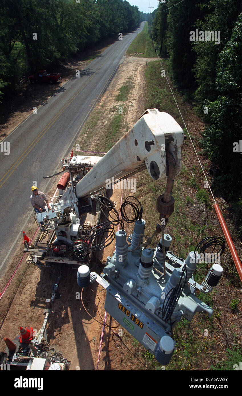 After Hurricane Rita in Texas and Louisiana, American Electric Power ...
