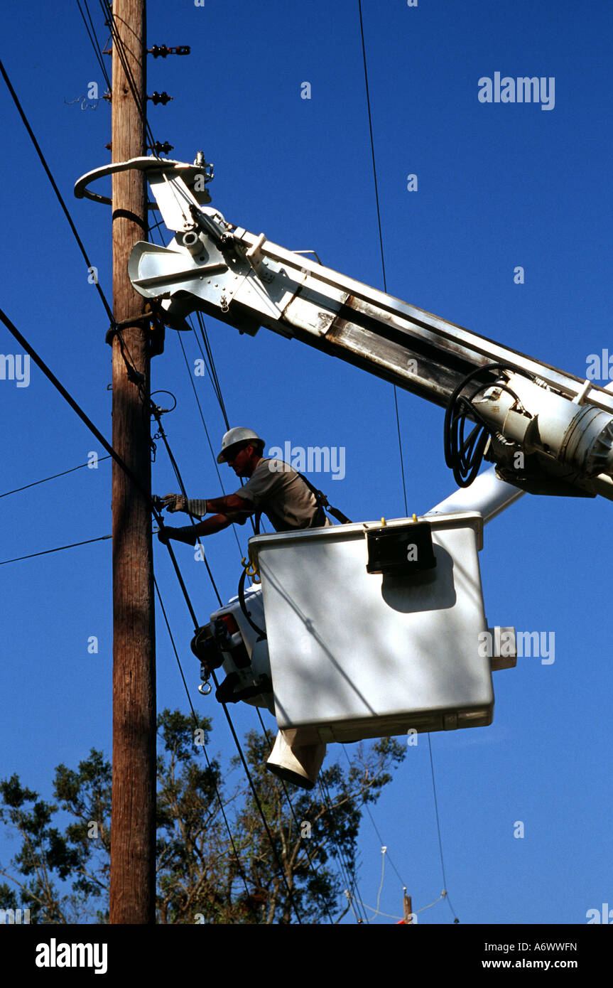 After Hurricane Rita in Texas and Louisiana, American Electric Power ...