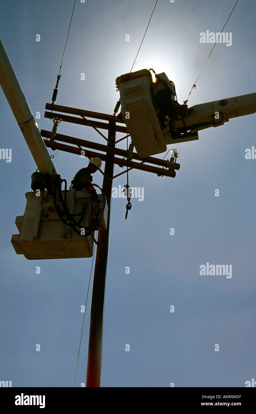 After Hurricane Rita in Texas and Louisiana, American Electric Power ...