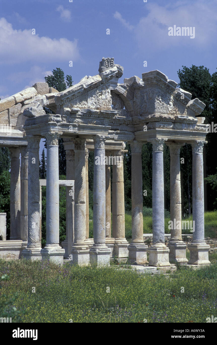 Fluted columns architecture hi-res stock photography and images - Alamy