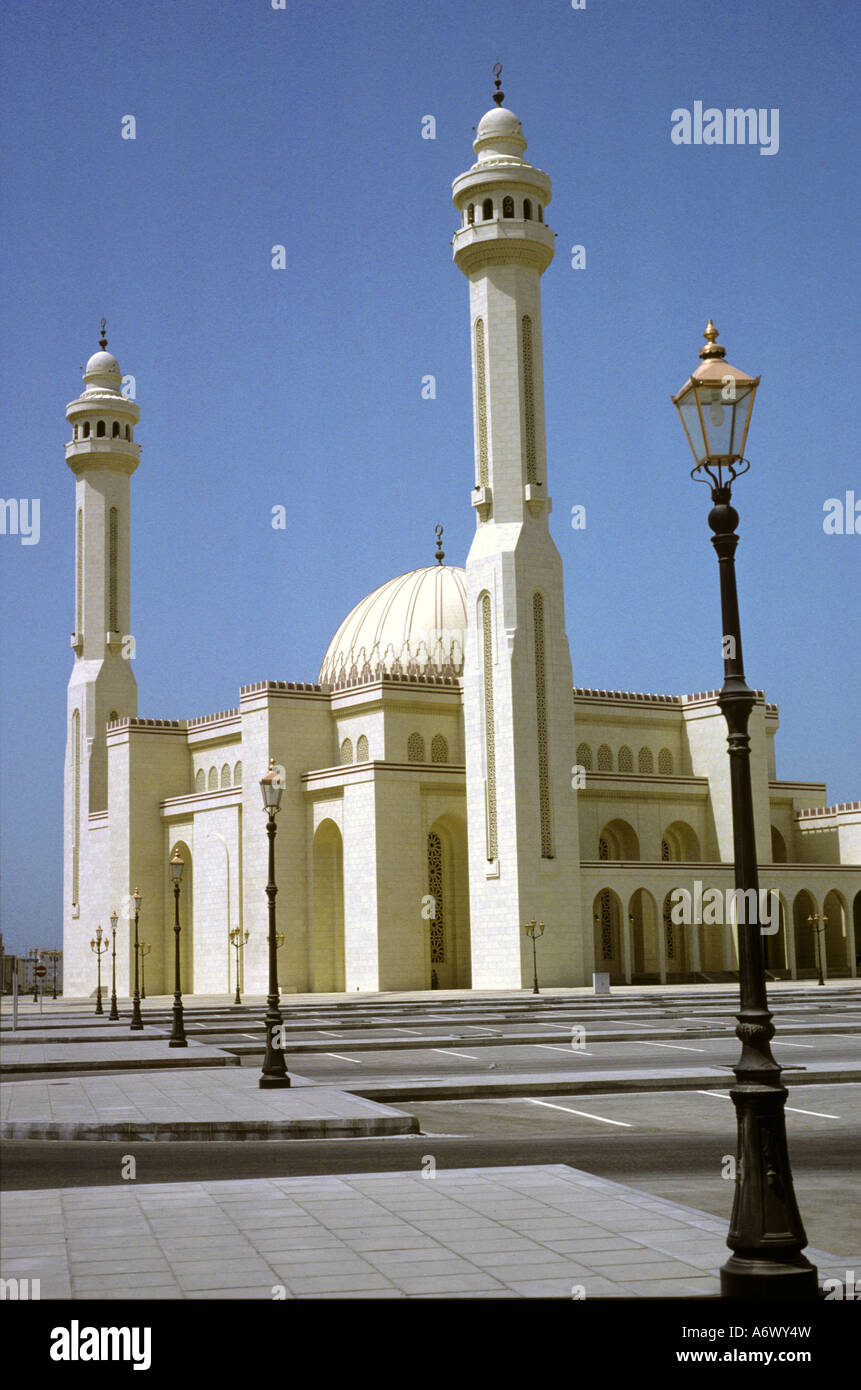 The Grand Mosque, Bahrain Stock Photo - Alamy