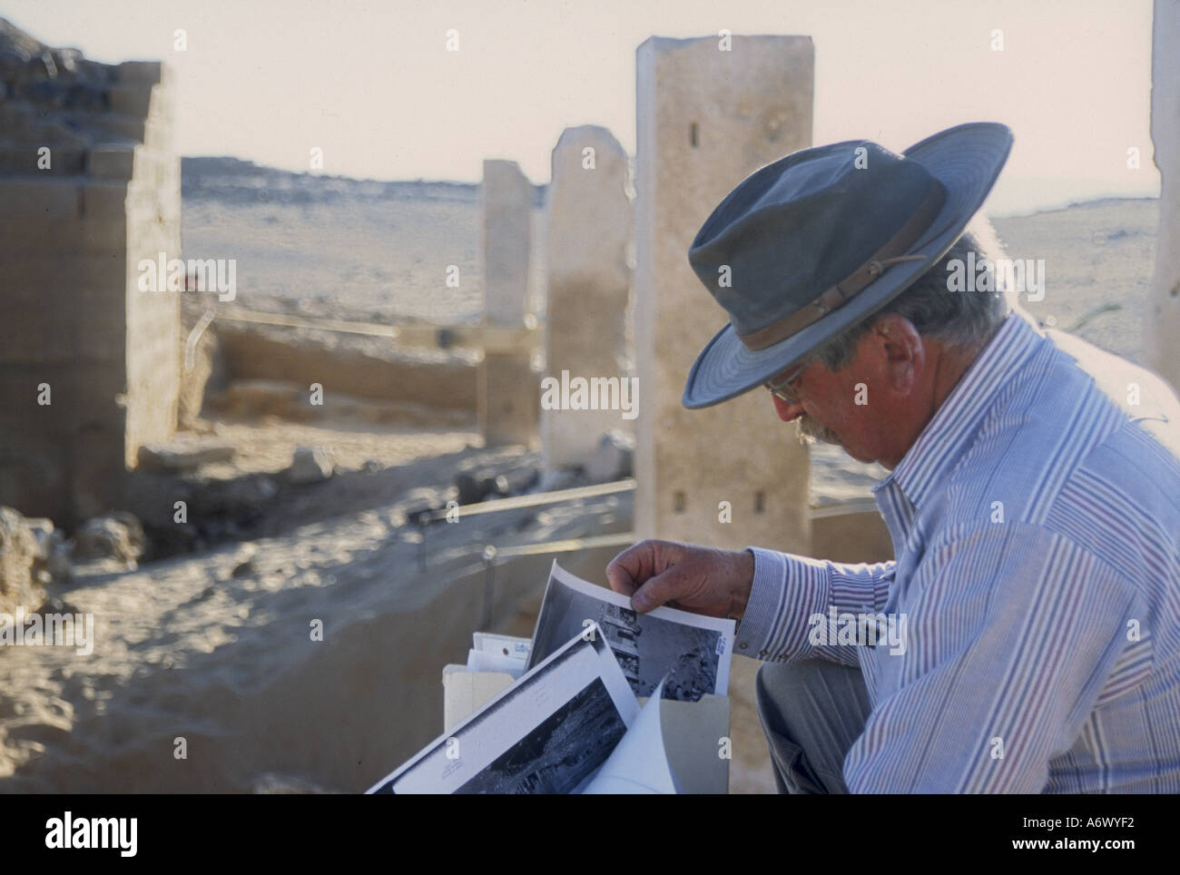 Marib ruins hi-res stock photography and images - Alamy
