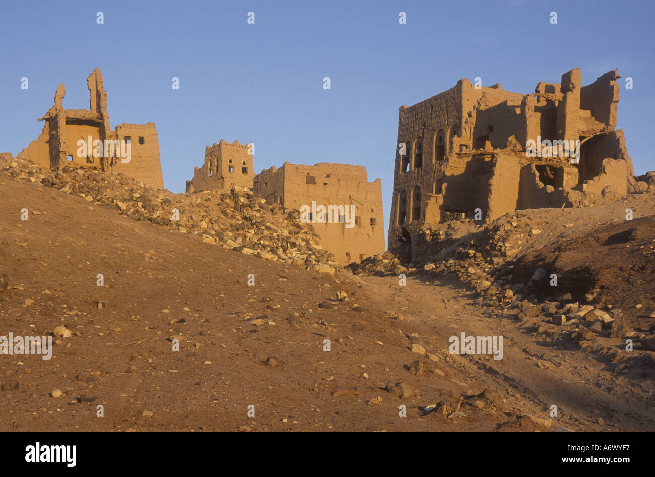 Marib ruins hi-res stock photography and images - Alamy