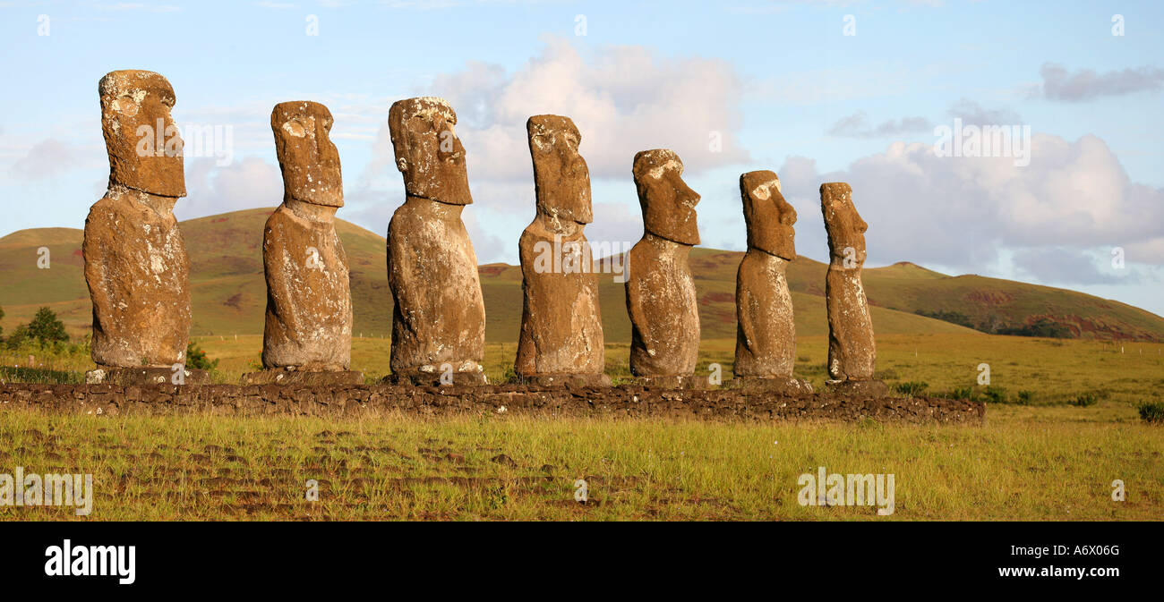 Stone moai head statues heads hi-res stock photography and images - Alamy
