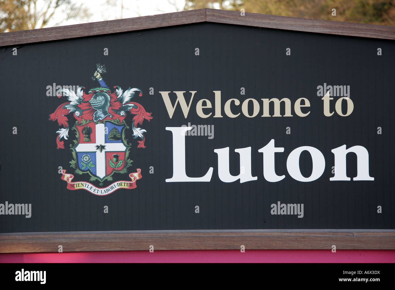 Close up of a Welcome signboard Luton England Stock Photo - Alamy