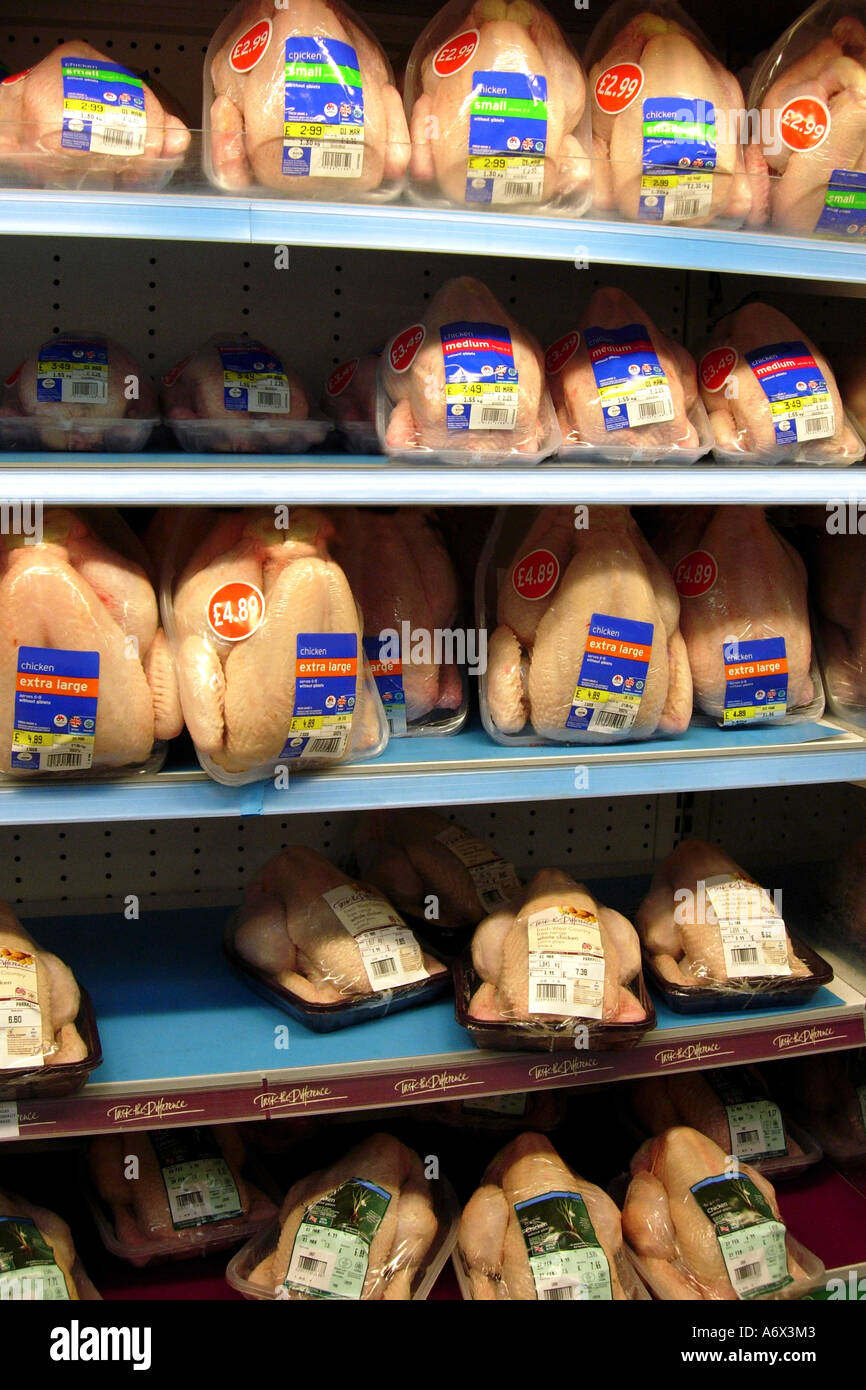 Supermarket oven ready chickens Stock Photo - Alamy