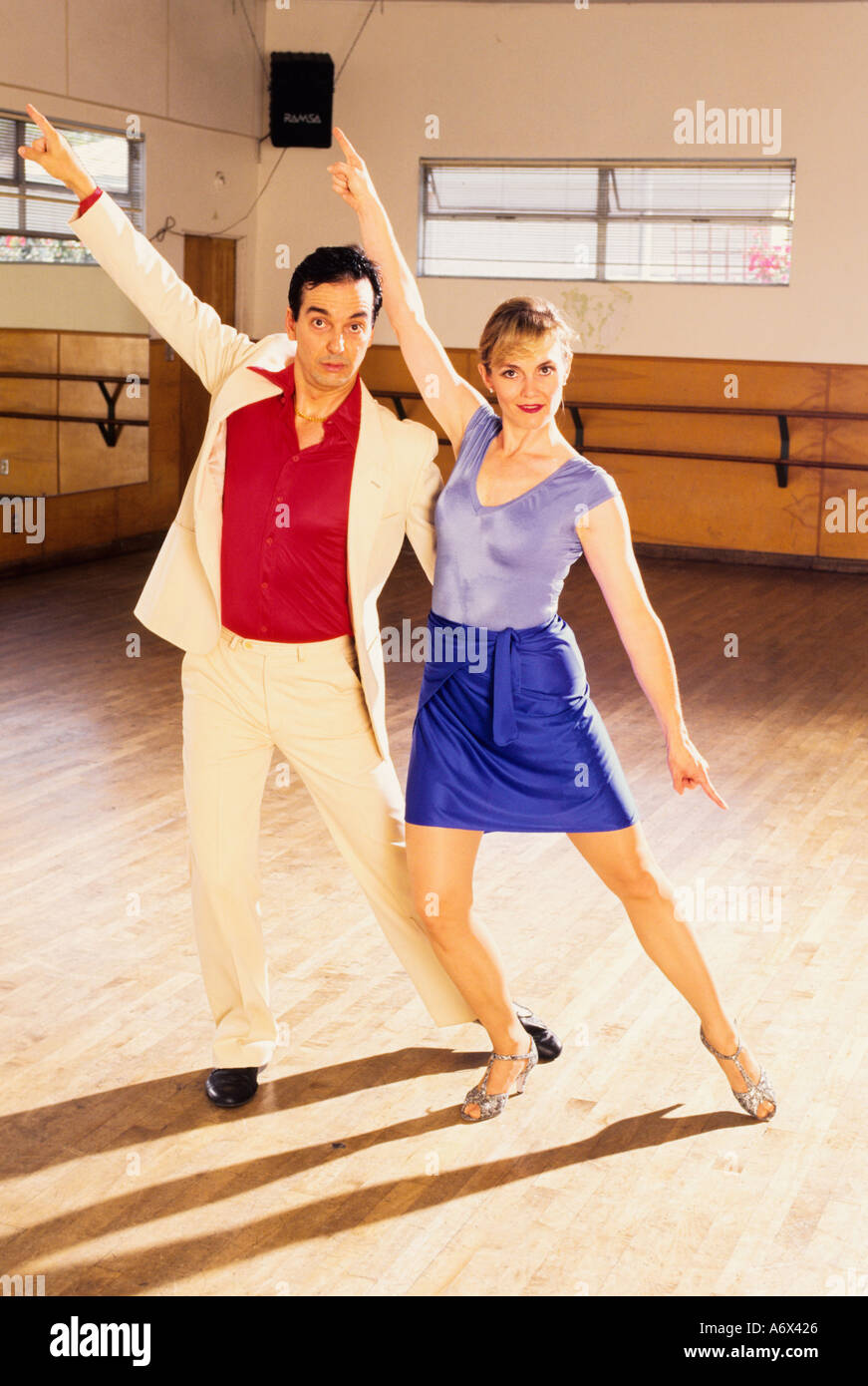 1970s disco dancers hi-res stock photography and images - Alamy