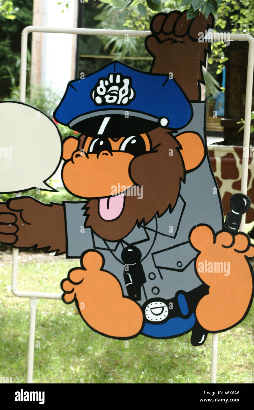 Tier Park Mascot Stock Photo - Alamy