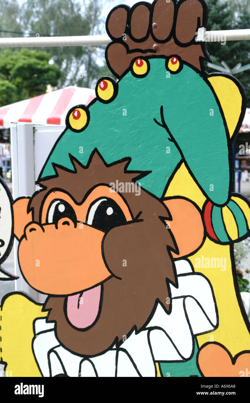 Tier Park Mascot Stock Photo - Alamy