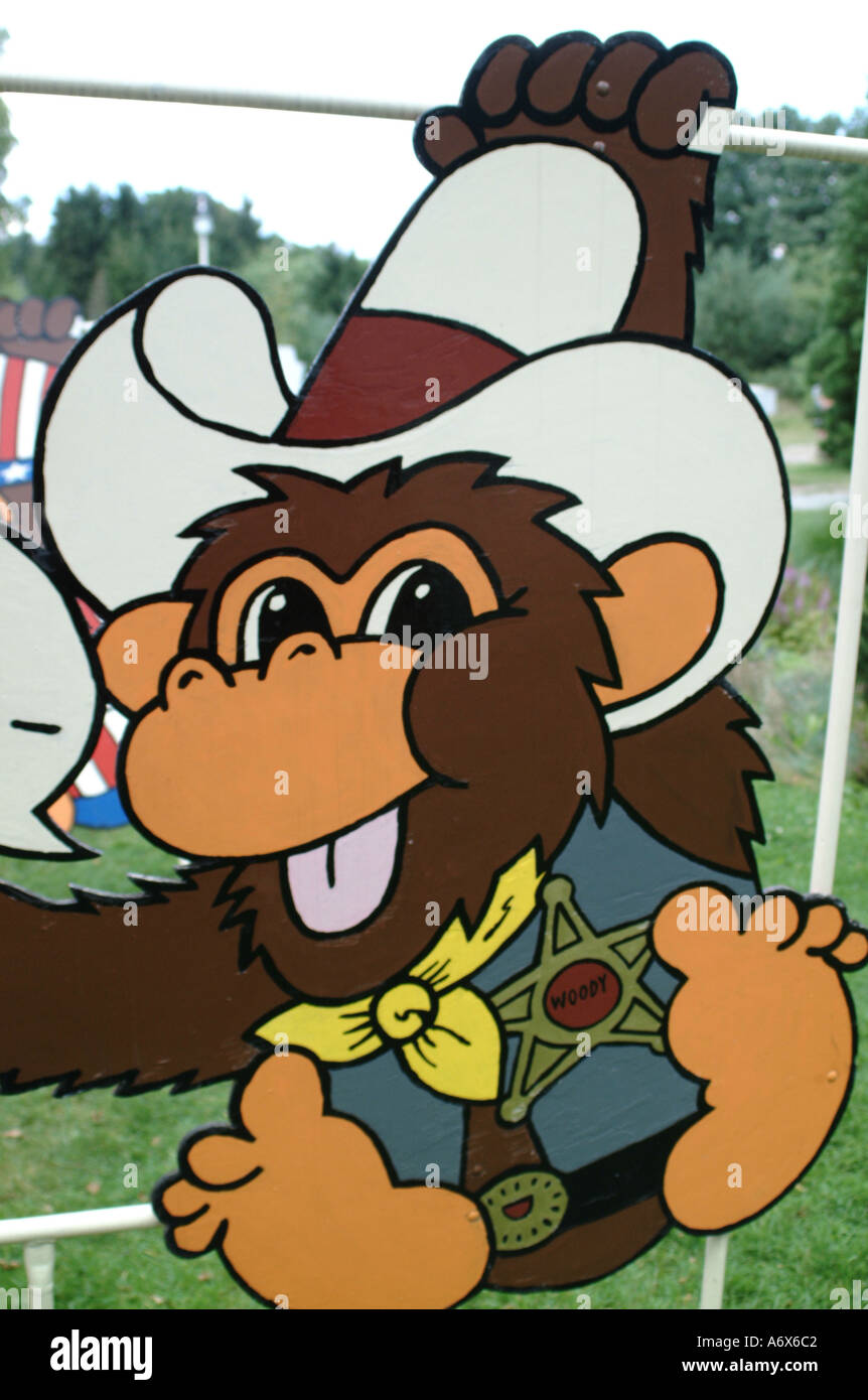Tier Park Mascot Stock Photo - Alamy