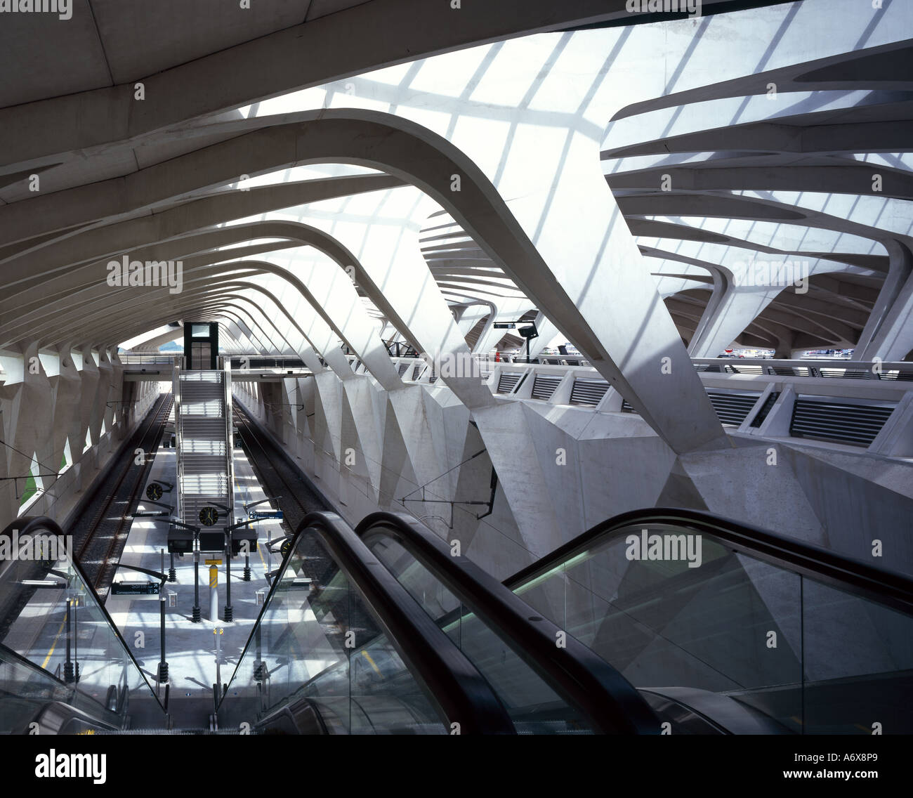 Lyon-Satolas Airport TGV Station, Lyon, 1989 - 1994. Escalators off ...