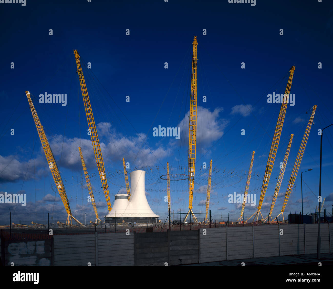Millennium Dome, Greenwich, London. Under Construction - 1997 - 1998 ...