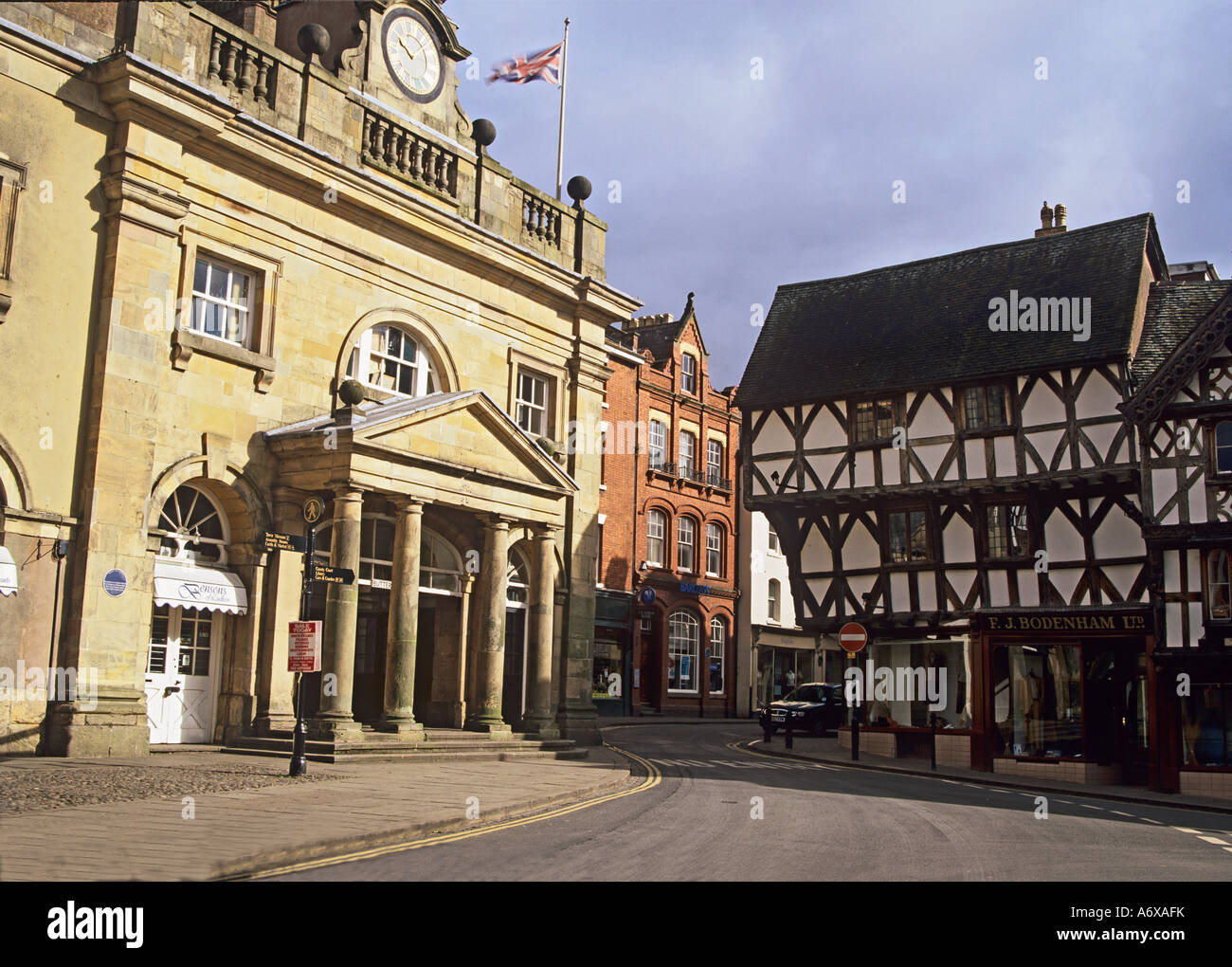 Ludlow town hall hi-res stock photography and images - Alamy