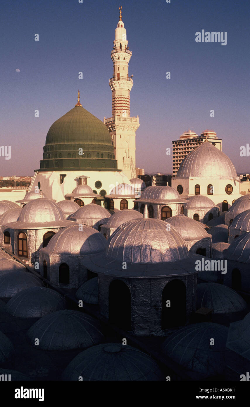 Saudi mosque domes hi-res stock photography and images - Alamy