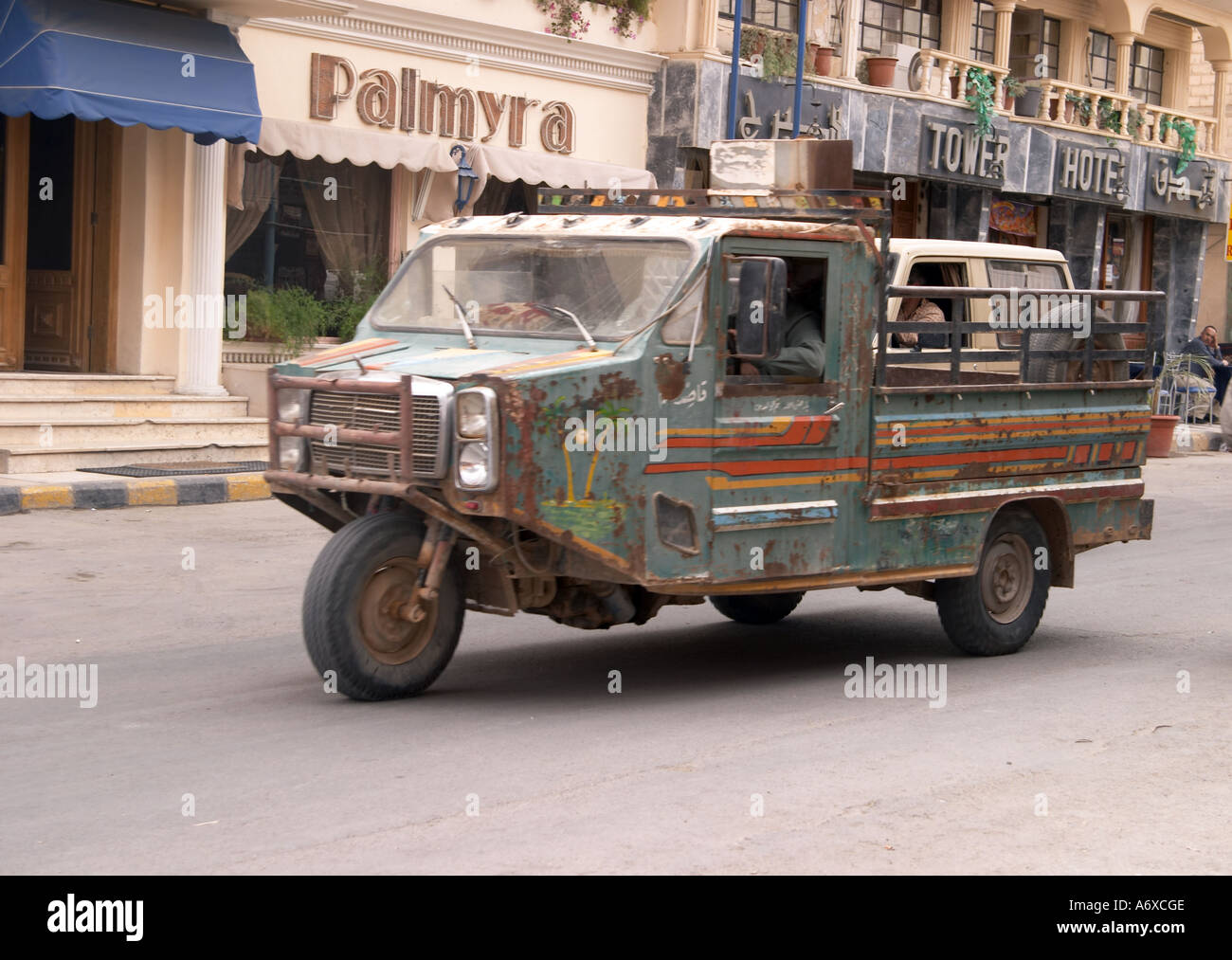 Arabic car hi-res stock photography and images - Alamy