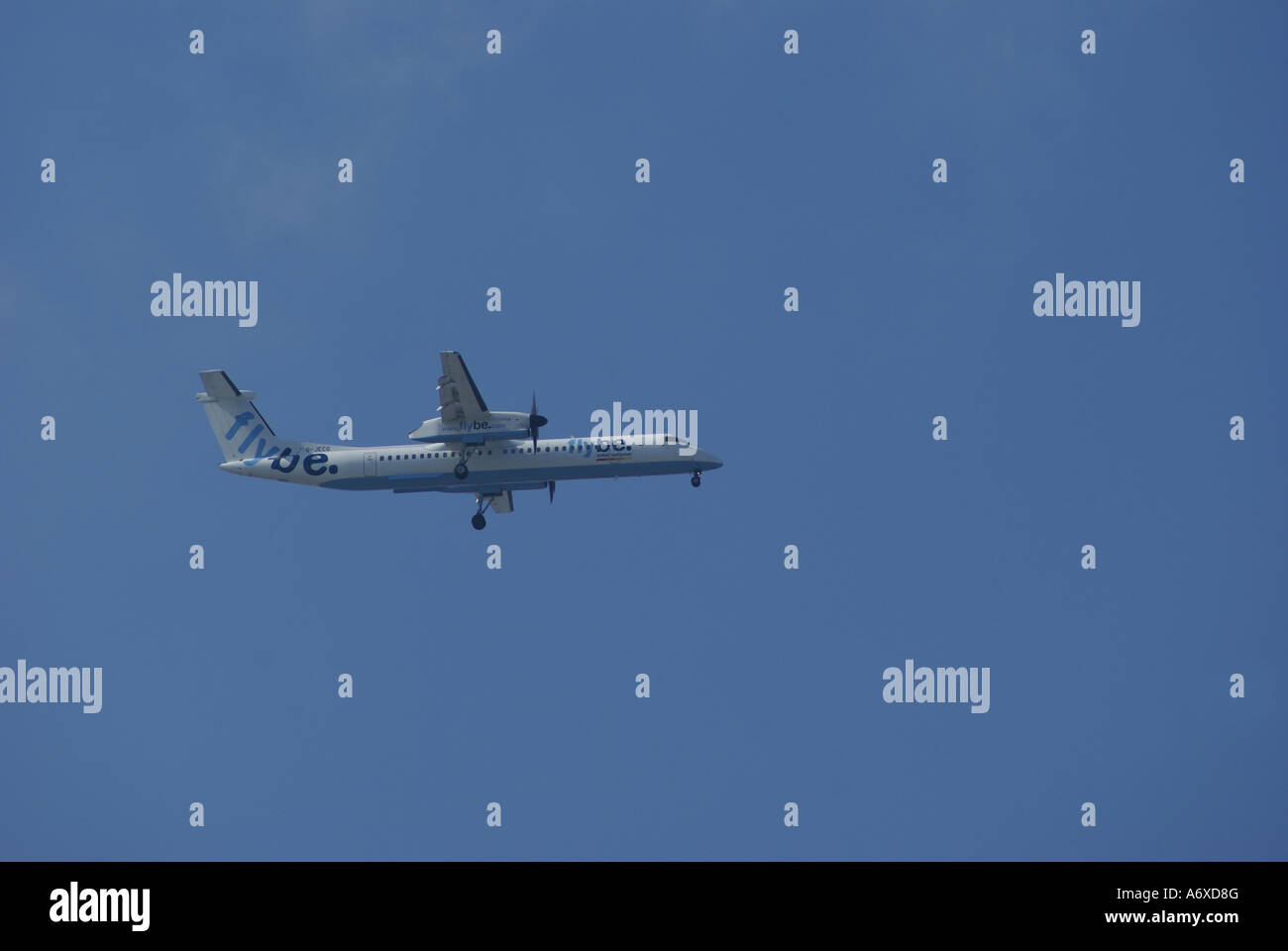 BOMBARDIER DASH 8 - Q400 G-JECG Stock Photo - Alamy
