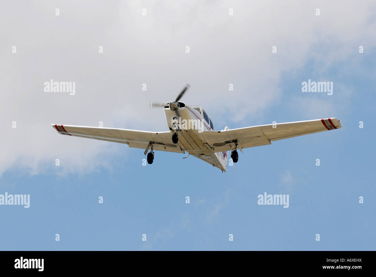 Single engine aircraft hi-res stock photography and images - Alamy
