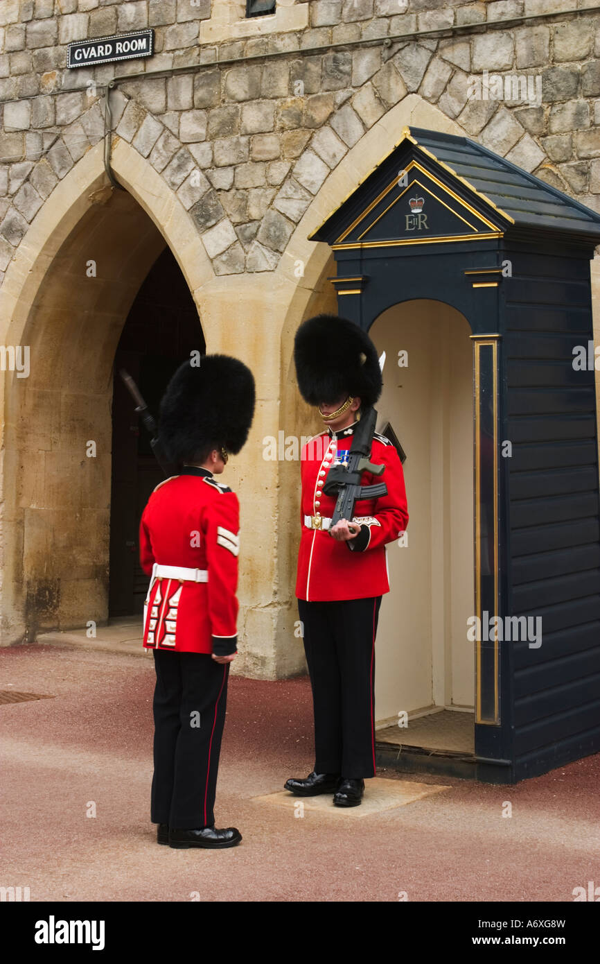 Queens guard windsor castle united hi-res stock photography and images ...