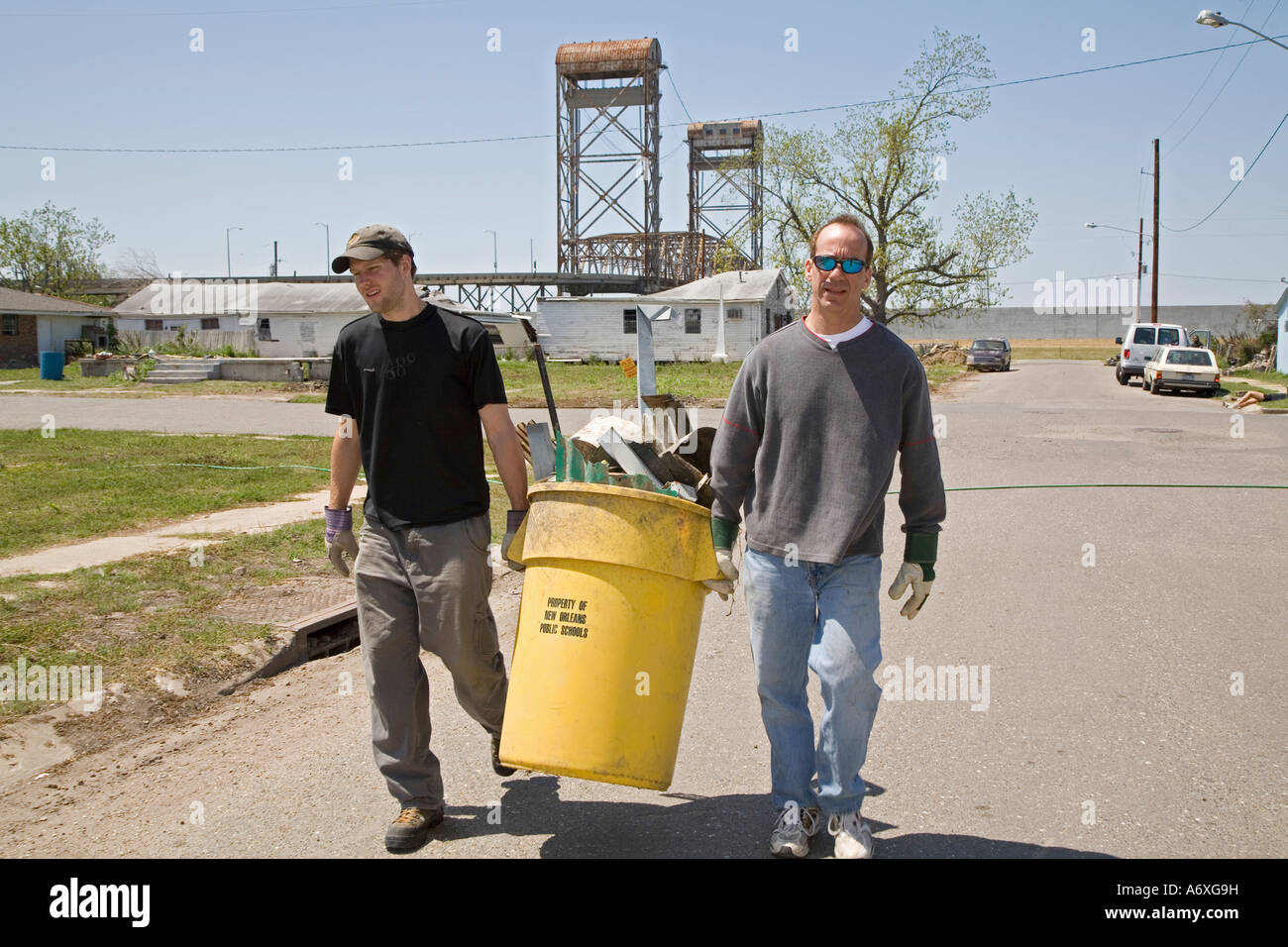 Volunteers Clean Lower Ninth Ward Neighborhood Stock Photo - Alamy Volunteers Clean Lower Ninth Ward Neighborhood Stock Photo - Alamy