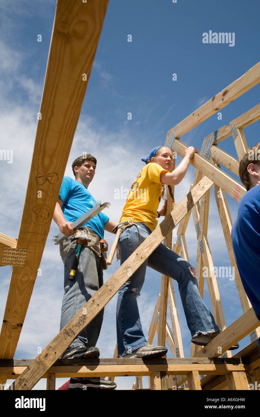 Volunteers helping to build house hi-res stock photography and images ...