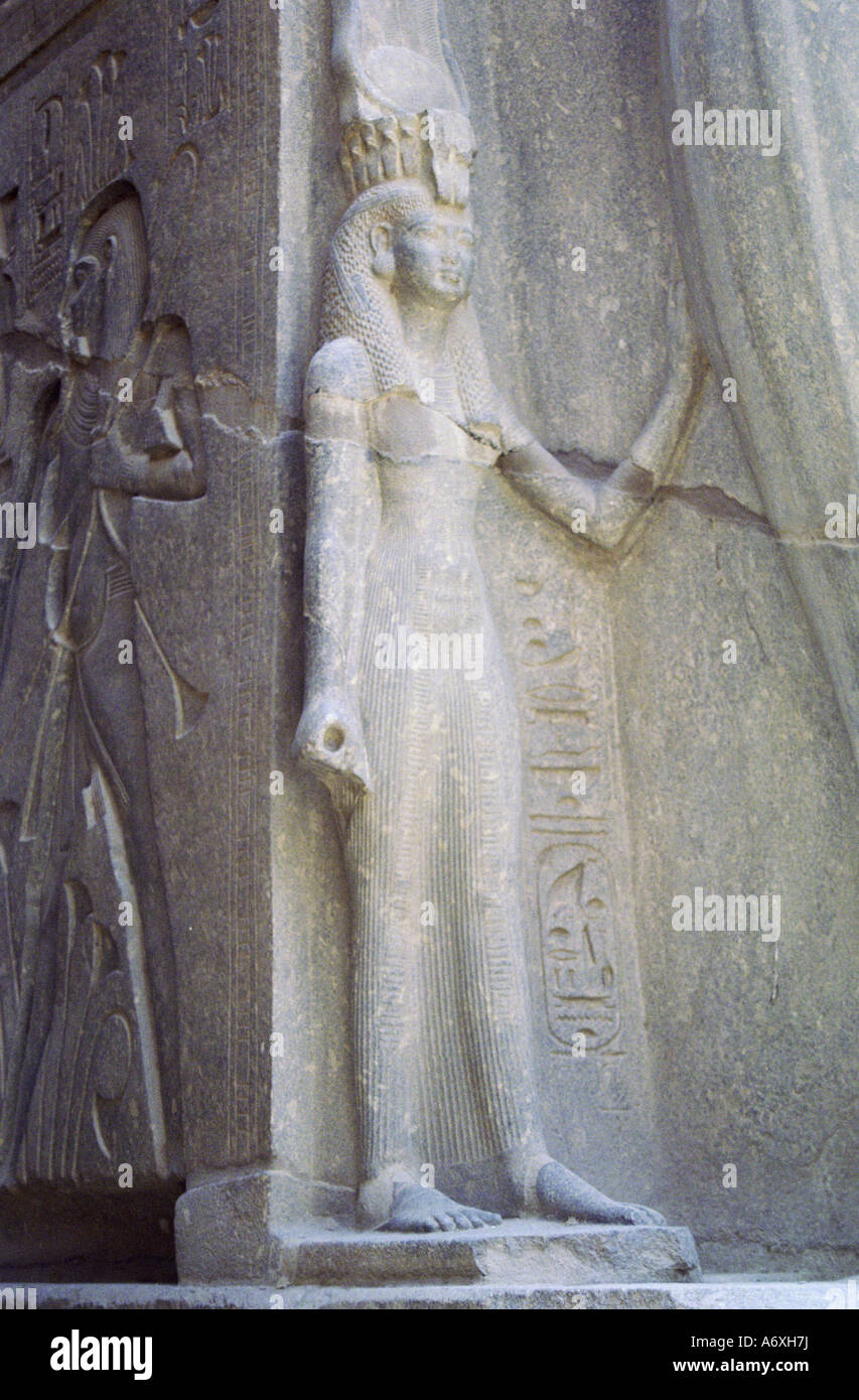 Queen nefertiti hi-res stock photography and images - Alamy