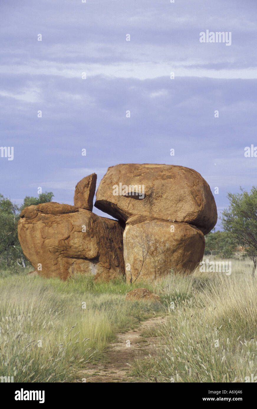Australia, NT, Devils Marbles. Devils Marbles rock formations Stock ...