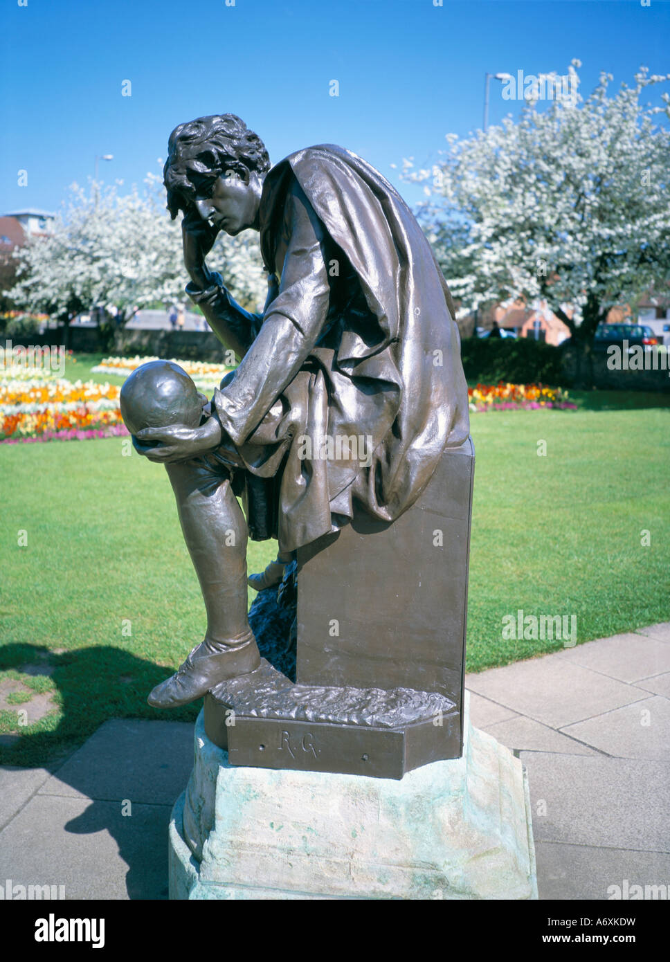 Statue of Hamlet Shakespeare Memorial Stratford upon Avon Warwickshire ...