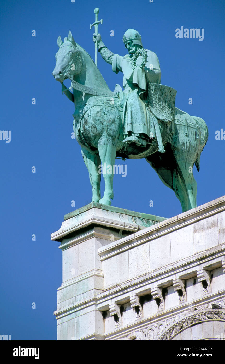 Statue of St Louis on Basilique du Sacre Coeur Basilica of the Sacred ...