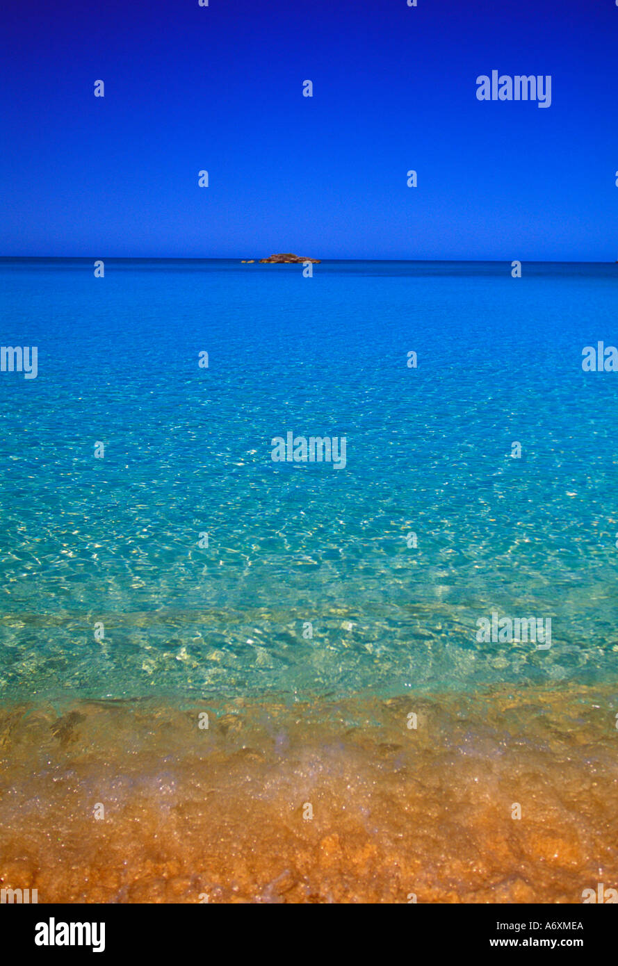Blue water, Exuma Islands, Bahamas Stock Photo - Alamy