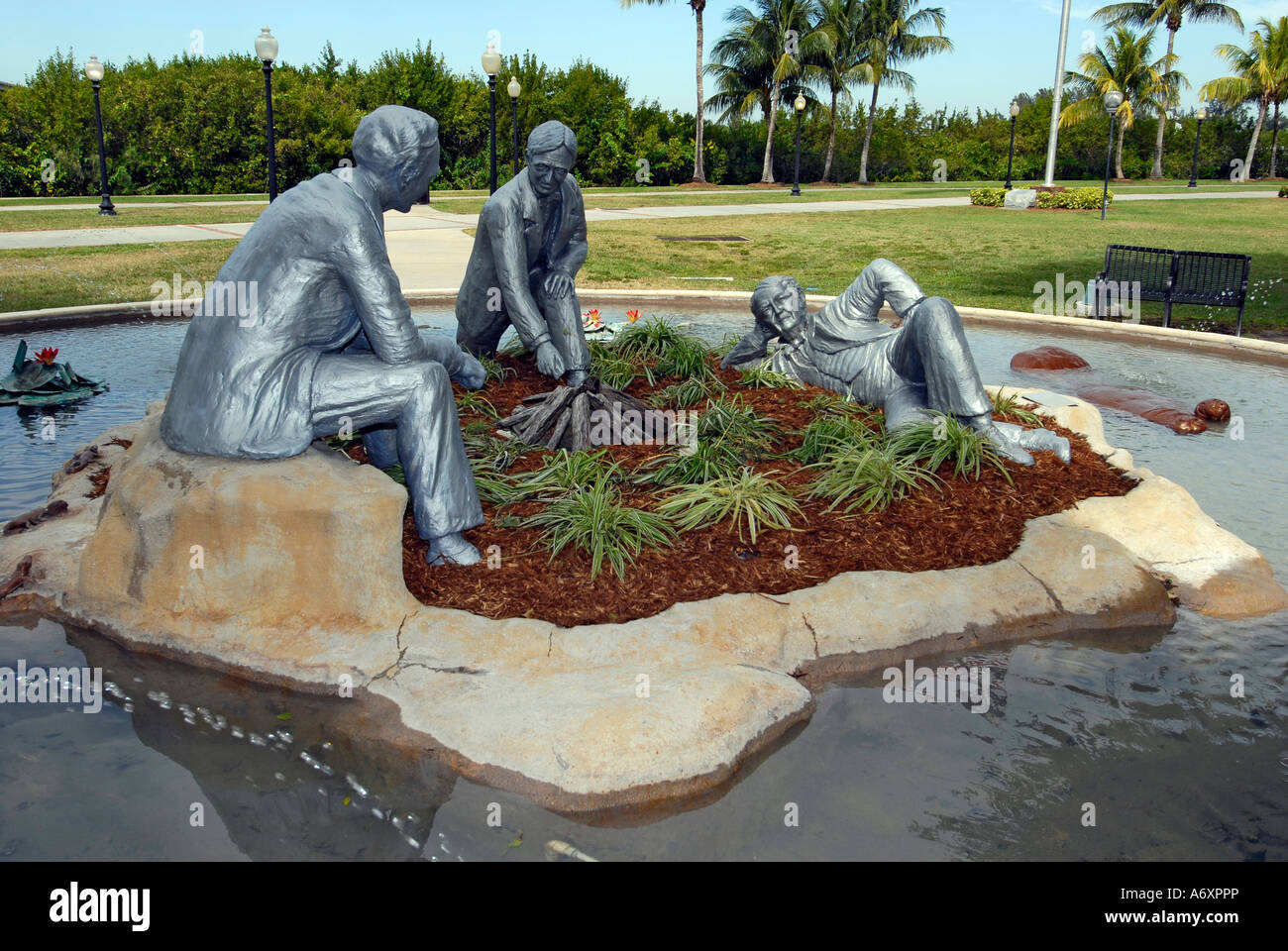 Uncommon Friends statue of Henry Ford Thomas Edison and Harvey ...