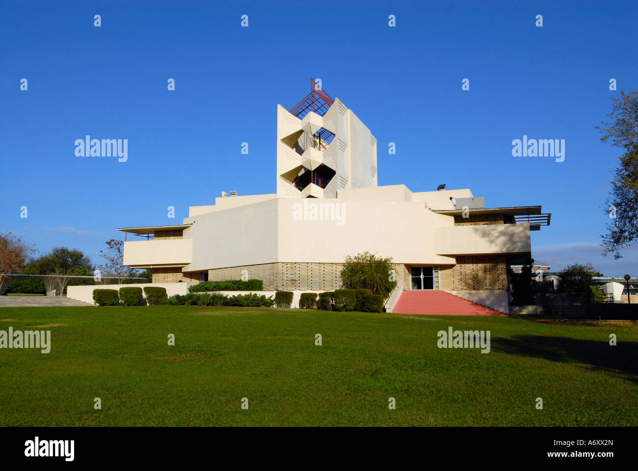 Frank Lloyd Wright designed Annie Pfeiffer building at Florida Southern ...