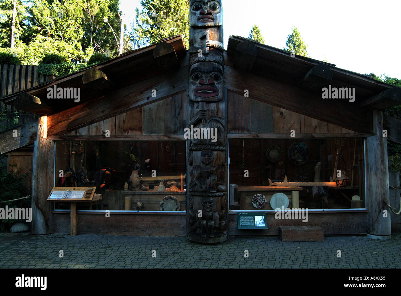 Totemism hi-res stock photography and images - Alamy