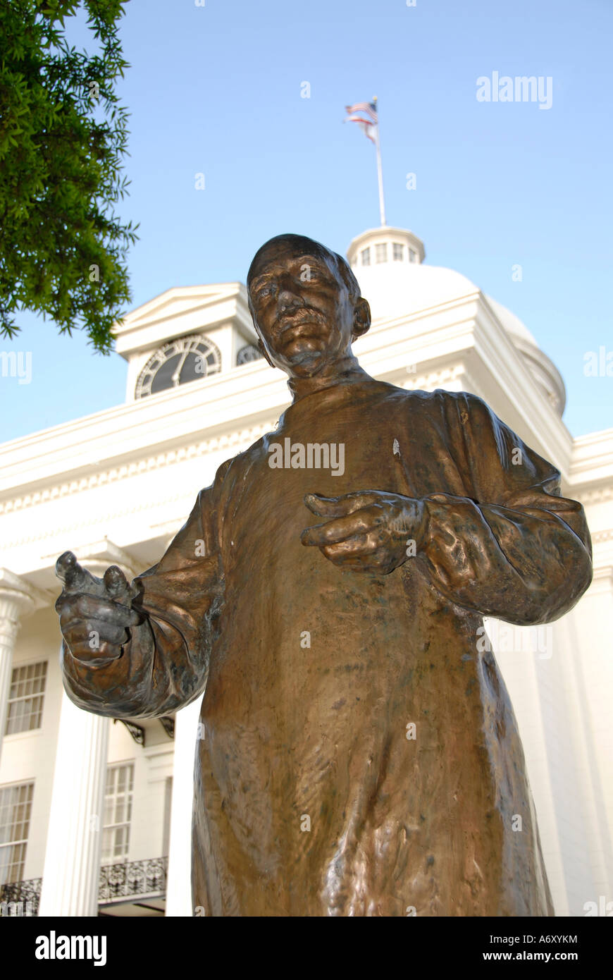 Statue of James Marion Sims father of modern gynecology Stock Photo - Alamy