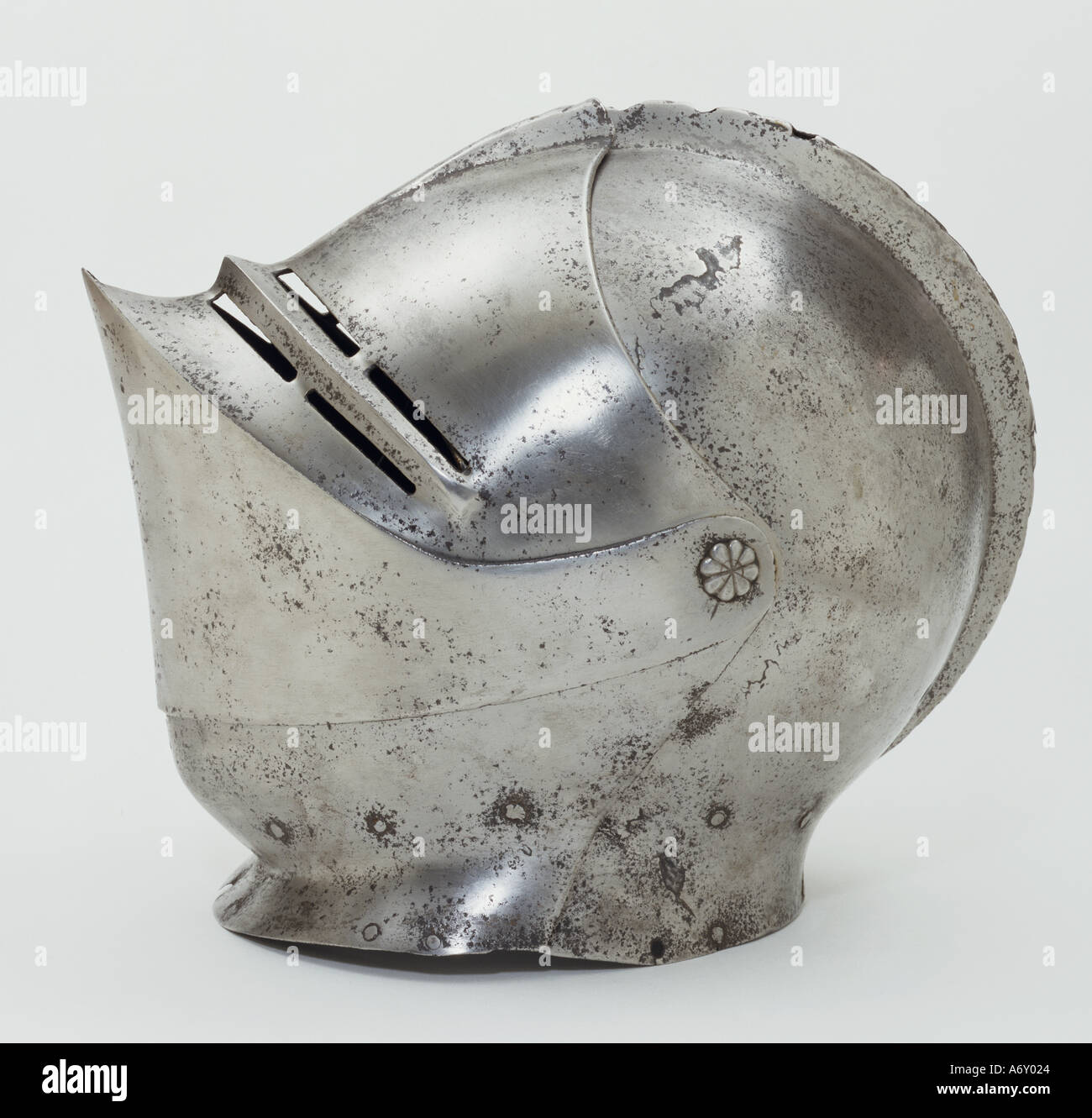 Battle helmet hi-res stock photography and images - Alamy