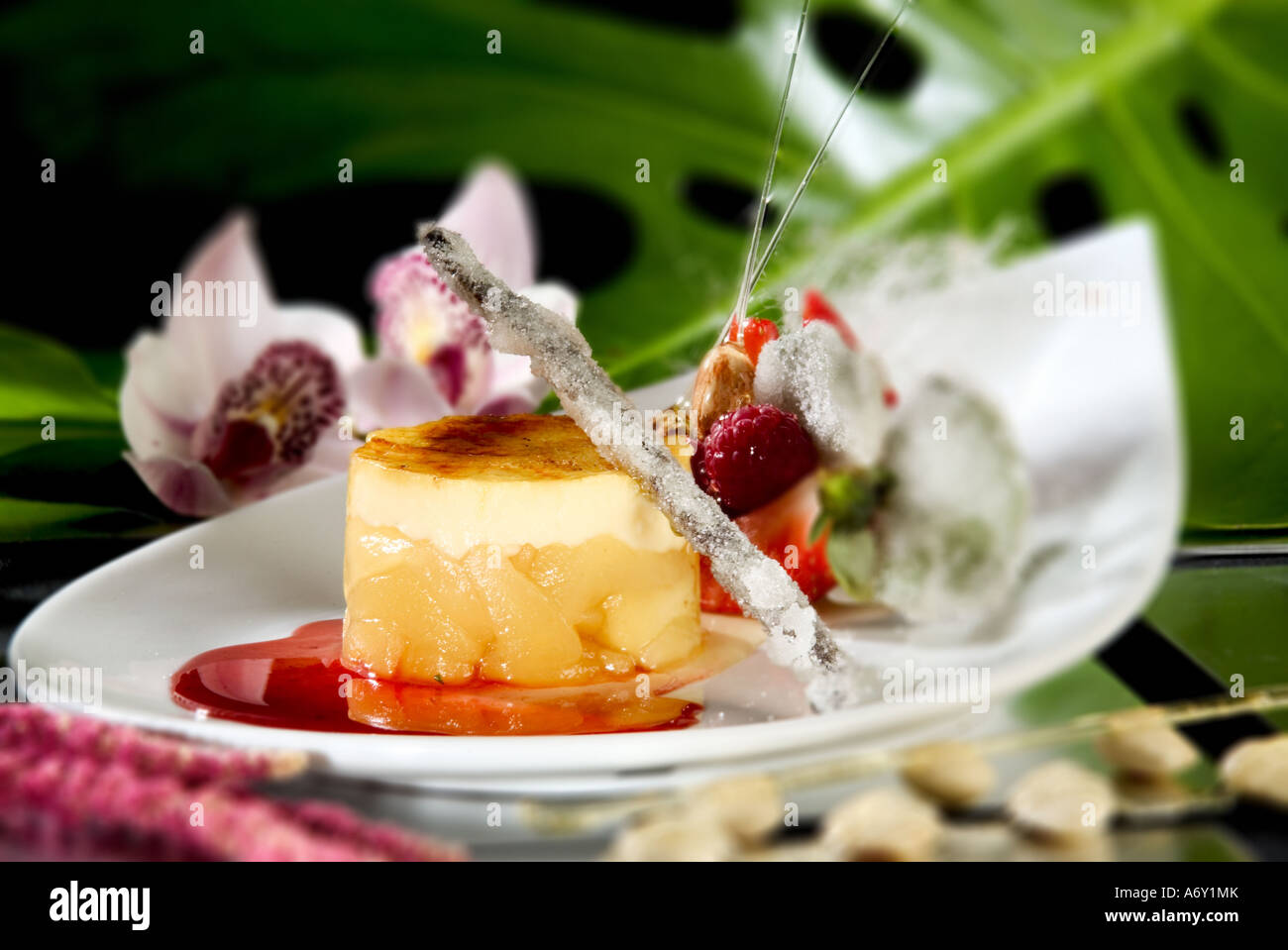 Caramelized apple with red fruits Stock Photo - Alamy