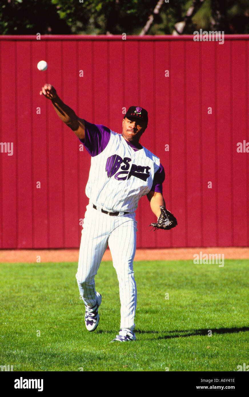 Albert belle baseball hi-res stock photography and images - Alamy