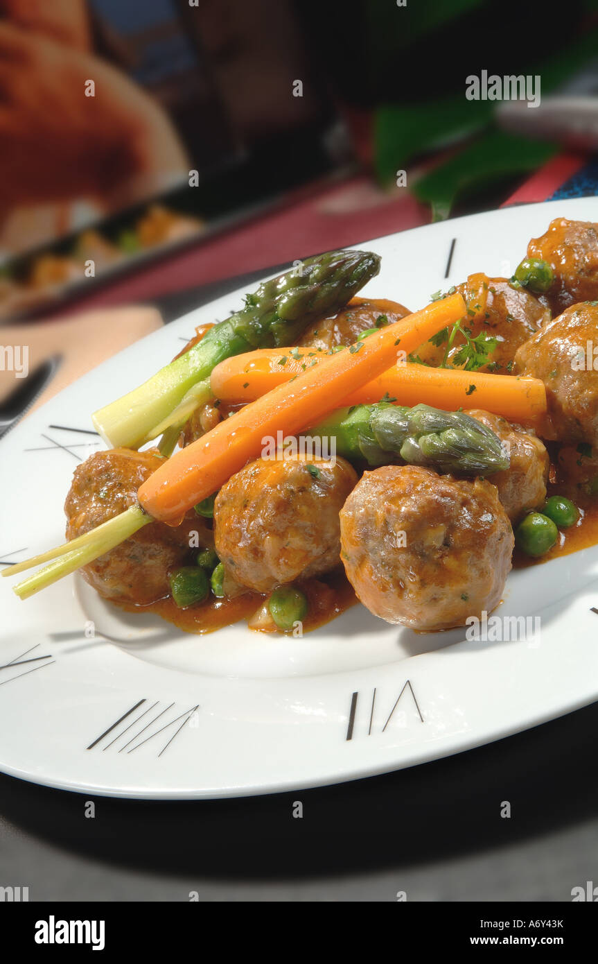 Meatballs with vegetables Stock Photo - Alamy