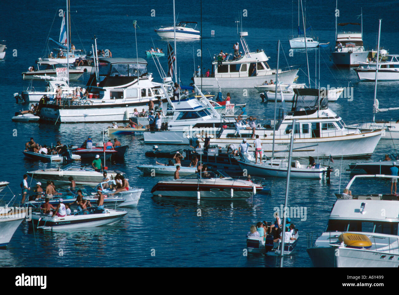 boat traffic in a marina Stock Photo - Alamy