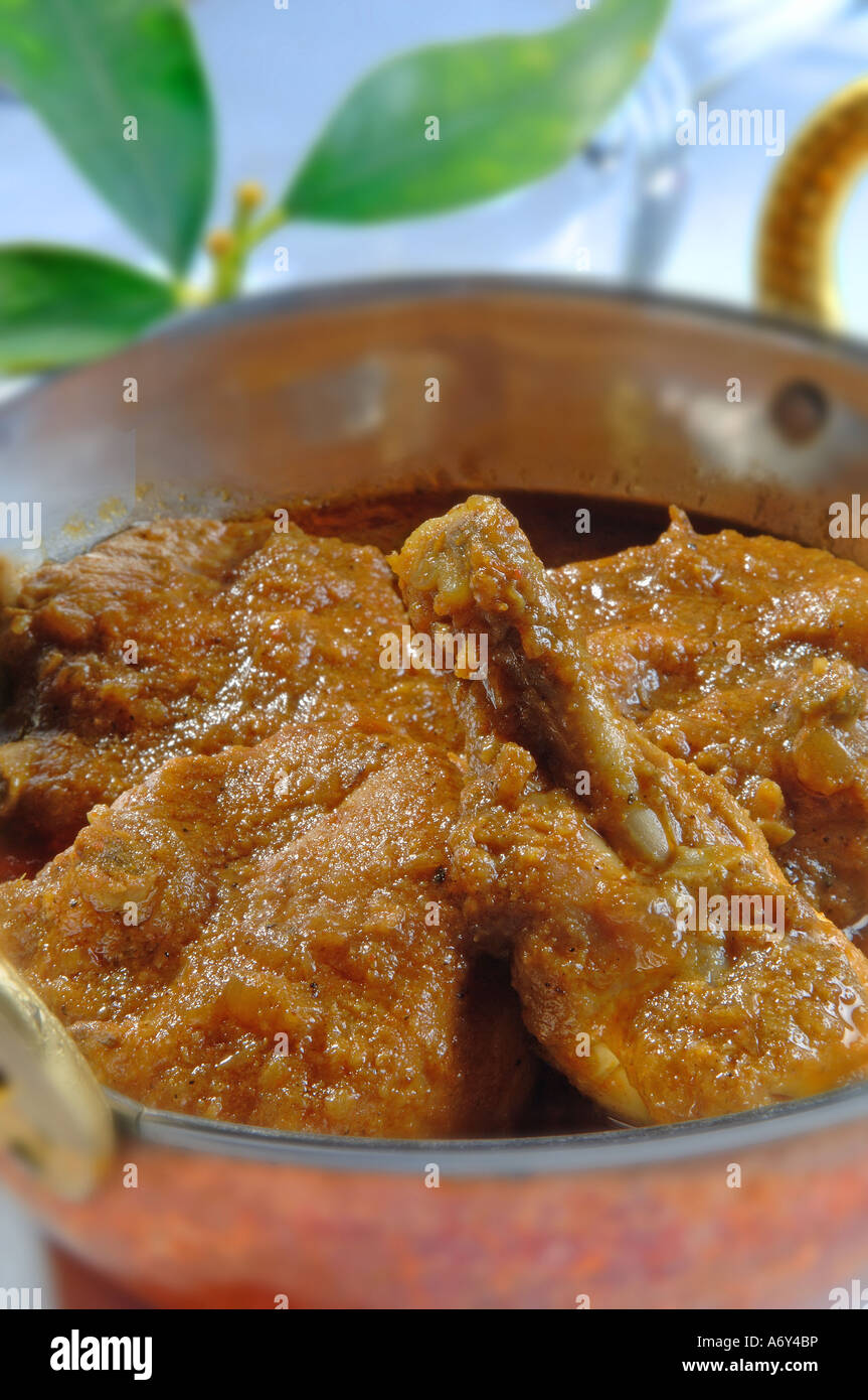Murgh vindaloo Indian style chicken with hot sauce Stock Photo - Alamy