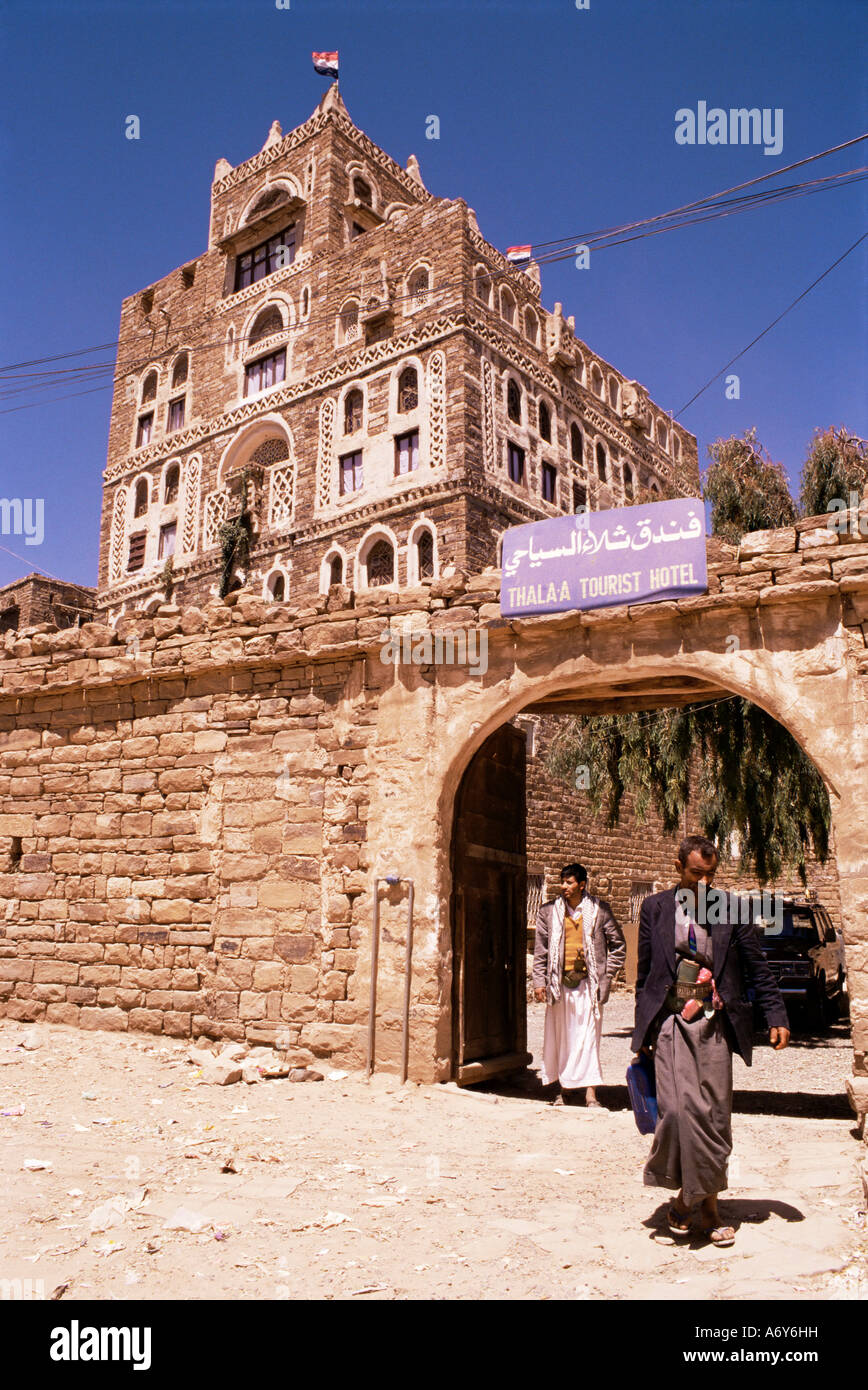 Village thula yemen hi-res stock photography and images - Alamy