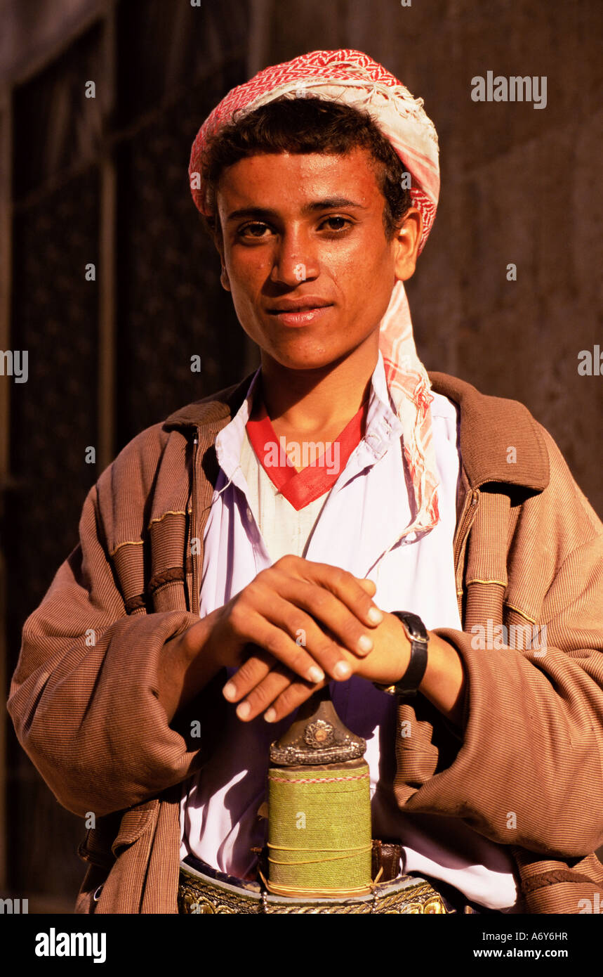 Traditional Yemeni Dress Stock Photos & Traditional Yemeni Dress Stock ...